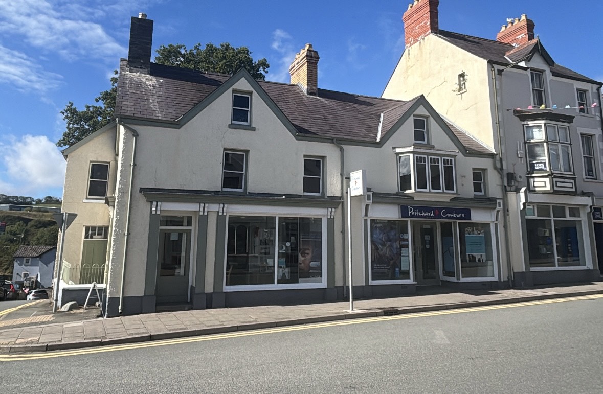 Pritchard Cowburn Opticians | Cardigan and Narberth